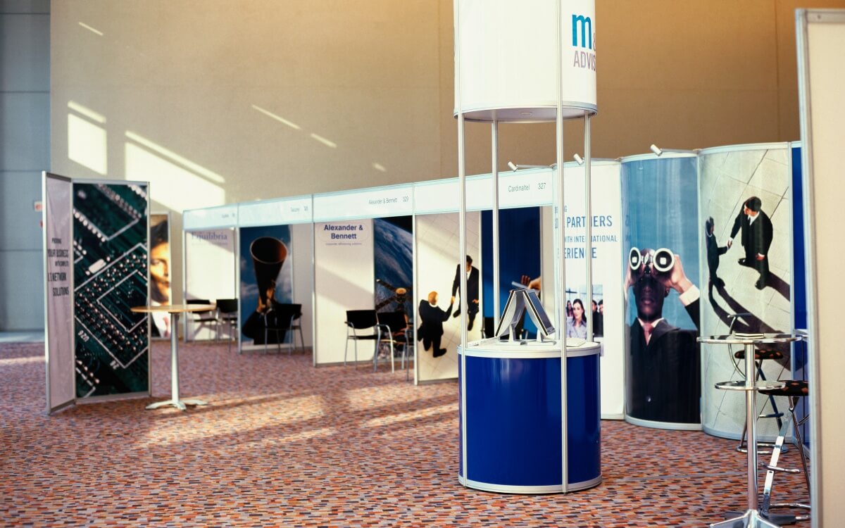 Revolutionize your marketing strategy with Exposure Systems' Display