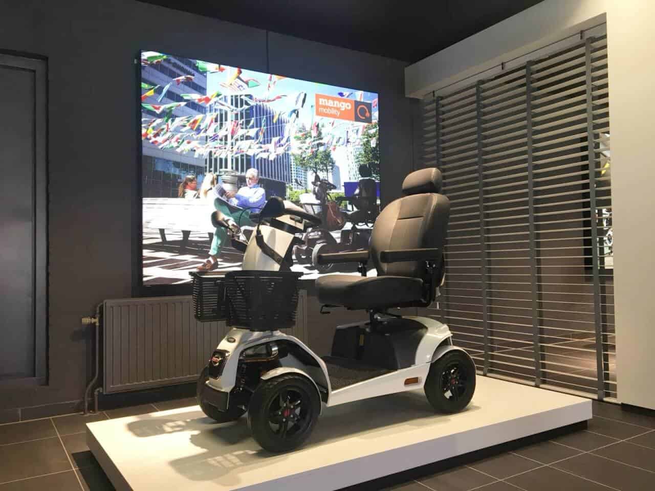 Led video wall shopping malls | Exposure Systems